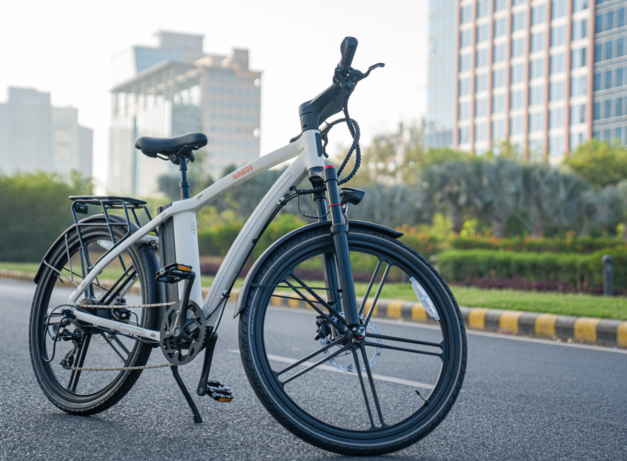 Nine09 CX01 Nieuw– Dit is de toekomst in beweging. Parel wit - ebikeloods